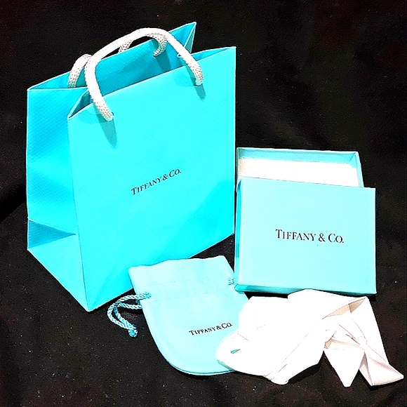 Tiffany & Co. | Party Supplies | Authentic Tiffany Gift Wrap Set | Poshmark